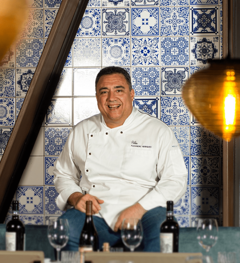 CHEF ALEXANDRE HENRIQUES ASSUME A COZINHA DA GRUTA DO FADO, NA BARRA ...