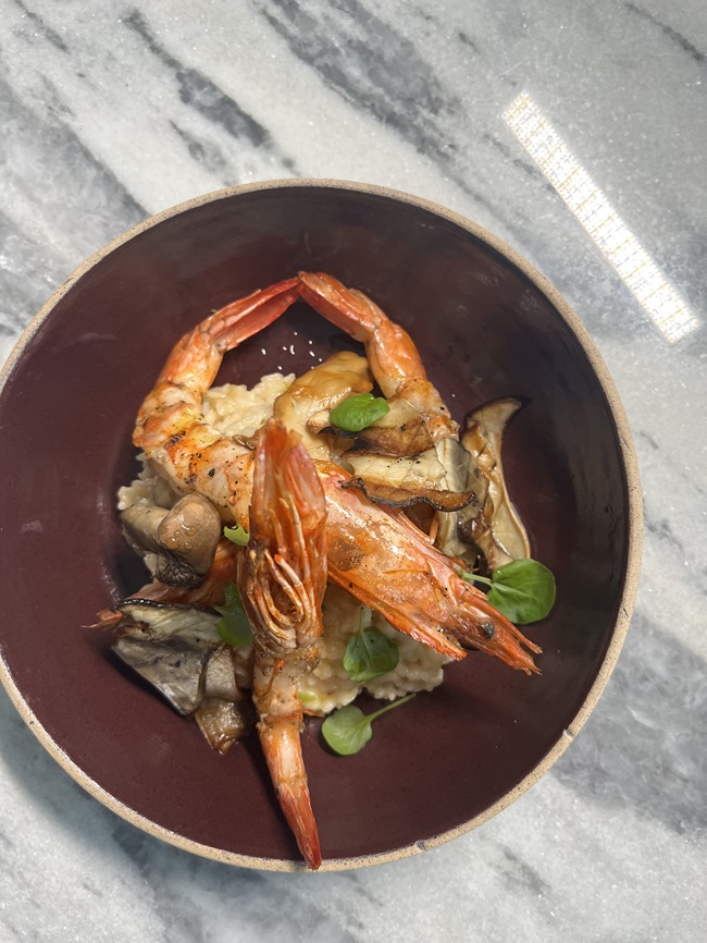 ABRY SERVE MENUS PARA TODAS AS HORAS, DO CAFÉ DA MANHÃ AO JANTAR ...