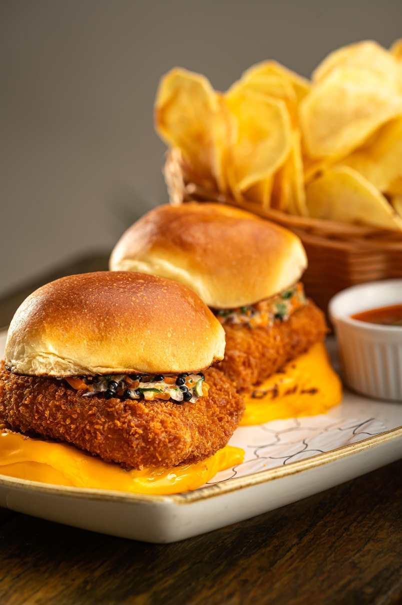 ESCAMA COMPLETA CINCO ANOS COM MENU COMEMORATIVO - Cobertura cultural ...